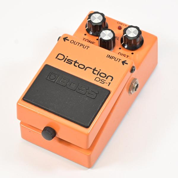 原点にして頂点、日本製DS-1、伝説の歪みをその手に！！BOSS DS?1 Distortion Made in Japan ACAは、1978年の初代リリース以来、ハードエッジなアタック感と滑らかなサステインを両立し続ける伝統のディストー...