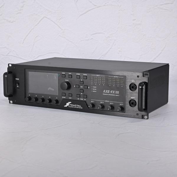 業界最高クラスのマルチプロセッサーFRACTAL AUDIO SYSTEMSのAXE FX-III MK-IIが中古で入荷しました！2006年に初代を発売して以来、「ハイエンドデジタルマルチプロセッサー」の雄として業界トップを走り続けている...