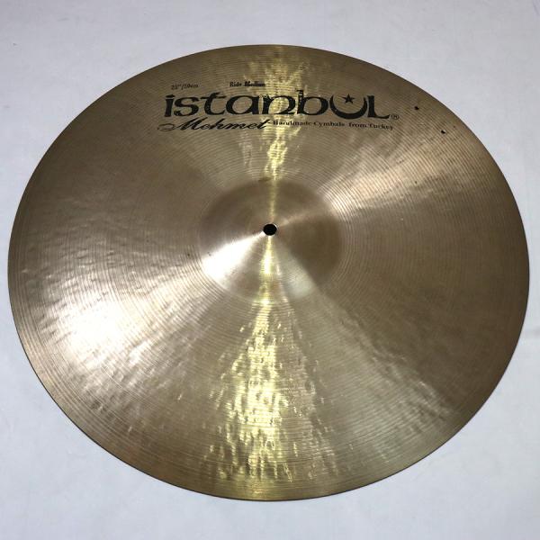 イスタンブールの伝統製法を受け継ぐMehmetのミディアムライド■MEHMET Traditional 20 Medium Ride 20” クラッシュシンバルです。全面レイジングされた表面処理とトラディショナルフィニッシュから、Tradi...