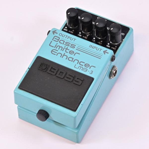 ベーシストにオススメのリミッターペダル!!LMB-3 は、ベースのダイナミクスを整えながら存在感を引き立てるリミッター/エンハンサーです。ピークを自然に抑えつつ低域の厚みを保つことで、スラップやピック弾きなど強弱の大きいプレイでも輪郭を崩さ...