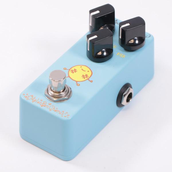 かわいい見た目で実用的なコーラスペダル!!EFFECTS BAKERY EB-MPC Melon Pan Chorus は、コンパクトな筐体に柔らかく揺れる王道コーラスサウンドを詰め込んだペダルで、クリーンに重ねても歪みに混ぜても自然に広が...