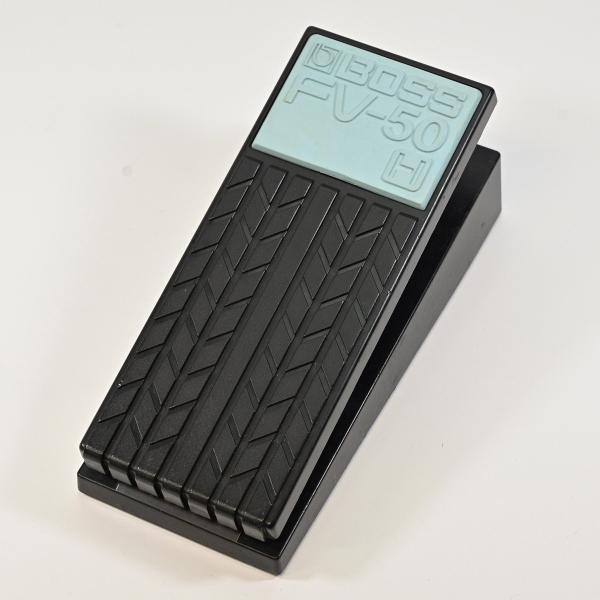 軽量ながらしっかりした踏み心地!!BOSS FV-50H(ハイインピーダンス仕様)は、ギターやベースに直列でつなぐことを前提にした軽量・コンパクトなボリュームペダルです。高インピーダンスのまま自然なトーンを保ちつつ、滑らかなカーブで音量調整...