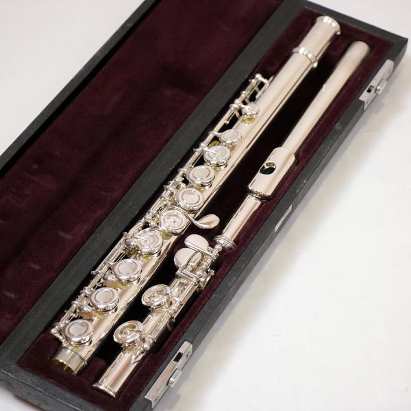 頭部管銀製■中古商品■機種:フルート■メーカー:ヤマハ■モデル名:YFL-514■シリアル:#009567■コンディション:全体的に使用キズ、変色が見られます。■商品ランク:B■メンテナンス:クリーニング、全体調整済み■付属:純正ハードケー...