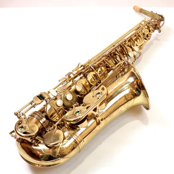 シリーズ2■中古商品■機種:アルトサックス■メーカー:セルマー■モデル名:AS SA80II W/E GL■シリアル:464344■コンディション:全体的に使用キズ、ラッカーの変色ラッカー剥がれ箇所からの錆の発生など、ネックロゴブルーカラー...