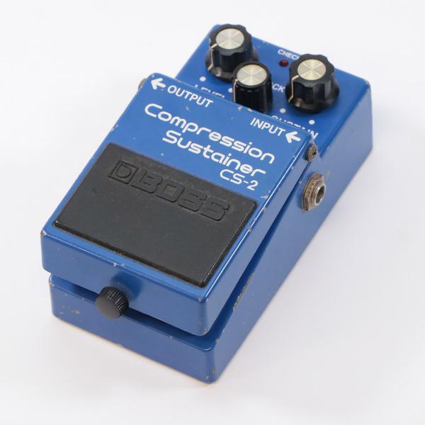 ボスの自然なコンプ感が特徴の1台!!BOSS CS-2 Compression Sustainerは、ギターサウンドの粒立ちを整えながら、自然で粘りのあるサステインを生み出す名機コンプレッサーです。演奏ニュアンスを損なわずに音量バランスを安...