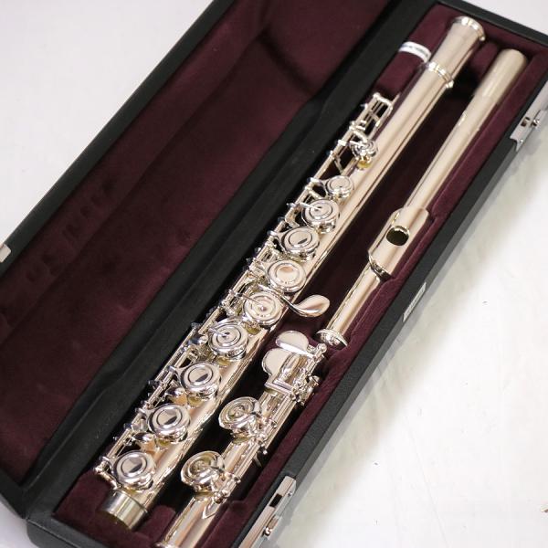 頭部管銀製■中古商品■機種:フルート■メーカー:ヤマハ■モデル名:YFL-312■シリアル:#L43883■コンディション:全体的に細かな使用キズ程度でコンディション良好です。■商品ランク:B+■メンテナンス:クリーニング、全体調整済み■付...
