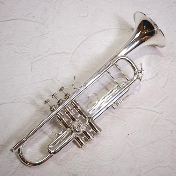 ストラディバリウスモデル■中古商品■機種:B♭トランペット■メーカー:バック■モデル名:180ML37SP■シリアル:382319■コンディション:全体的に使用キズが目立ちます。第1抜差管、第2抜差管、第3抜差管、ベルフレアに凹みが残ります...