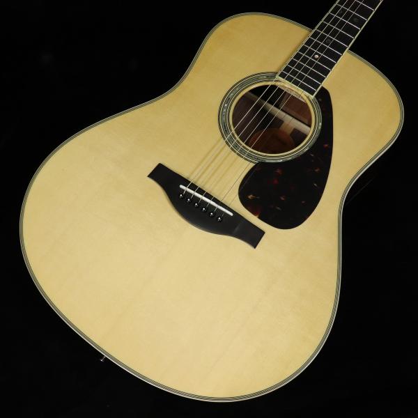YAMAHAアコースティックギターのフラグシップモデル「L」シリーズ、LL16ARE ナチュラル!ヤマハ最高峰のアコースティックギターとして、世界に名を馳せるLシリーズ。発売から40年の歳月を経てもなお、名器として幾多のアーティストに愛用さ...
