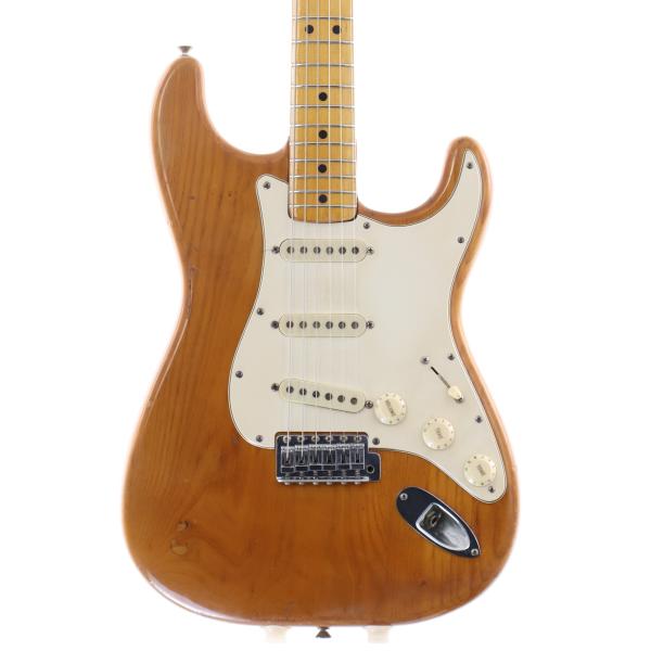 オリジナルの風格に、実戦力を与えた70sストラトFender USA製 1976年製 Stratocaster。ラージヘッドに太めのロゴ、3点止めネック+マイクロティルトを備えた、70年代仕様を象徴する一本です。アッシュボディ×メイプルネッ...