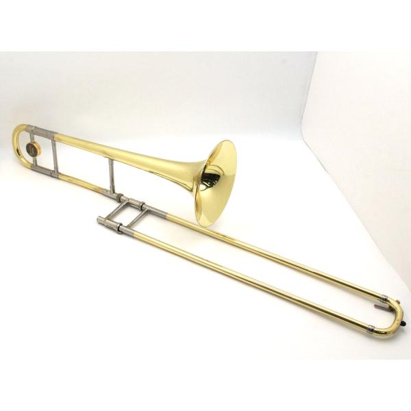 ヤマハ　テナートロンボーン　YSL-8410シリアル番号001017　管体重量1420グラム（スライド568グラム）イエローブラス、214?ベル、ラッカー仕上げ、1983年から1994年頃に製造されていた太管テナートロンボーン。複数の凹み修...