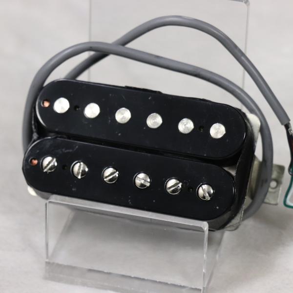 Patent Applied For(PAF)の伝統を受け継ぎながらも2つの重要な改良を加えています。490は4芯配線によりプッシュ/プル・ポットに接続できるため2つのコイルのスプリットが可能です。さらにワックス・ポッティングを施すことでフ...