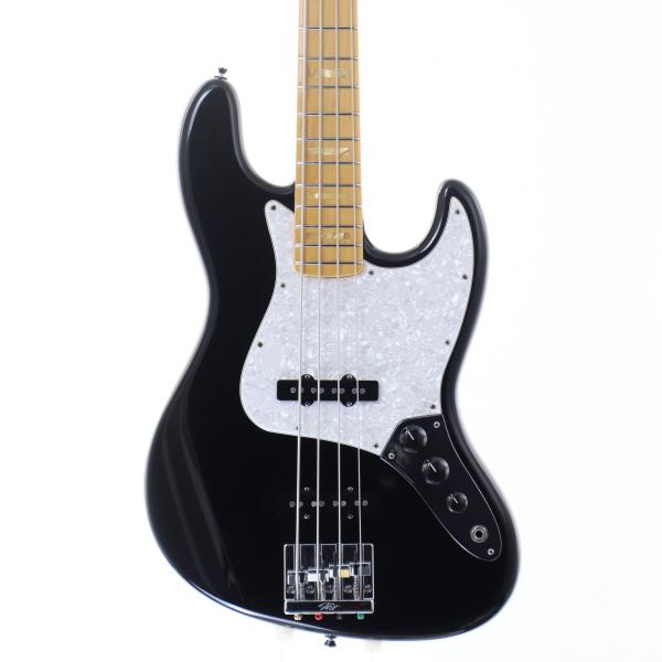 Rushの名手ゲディ・リーの名を冠したFender USA Geddy Lee Jazz Bass。逆巻ペグなどの70s Jazz Bassを基調としつつ、USA製ならではの精度と現代的なプレイアビリティを併せ持つシグネチャーモデルです。デ...