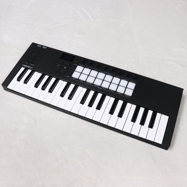 コンパクトな最強MIDIキーボード3オクターブのシンセスタイルのミニ鍵盤、8つのエンコーダー、ドラムや楽器の演奏やクリップの起動に便利な16個のベロシティーセンシティブ・パッドを備えたパワフルなDAWコントローラーです。クリエイティブ・コー...