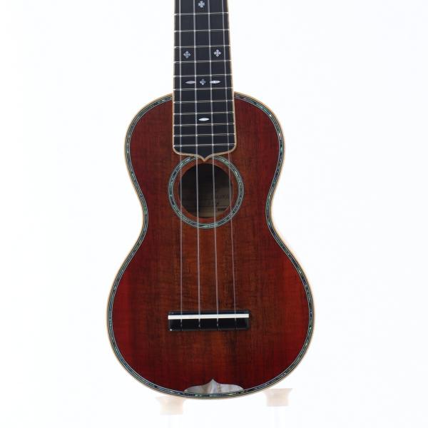 Sumi ソプラノウクレレ 「UK-M5K SAKURA」が入荷長野県上田市にてギター、ウクレレ、マンドリンを製作しているSumi工房。Martin Style5Kをモデルに、SUMI工房独自のアレンジを加えたモデルカーリコアボディ、ホンジ...