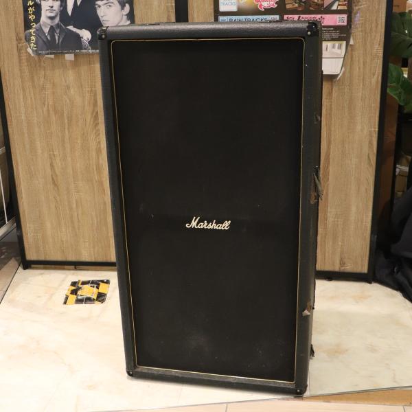 Marshall ベースキャビネット 「VBC-810」10インチスピーカー×8基を搭載したベース用キャビネット。大出力に対応し、タイトでパンチのある低域と優れた音圧を実現します。クラシックなMarshallデザインも魅力の大型モデルです。...