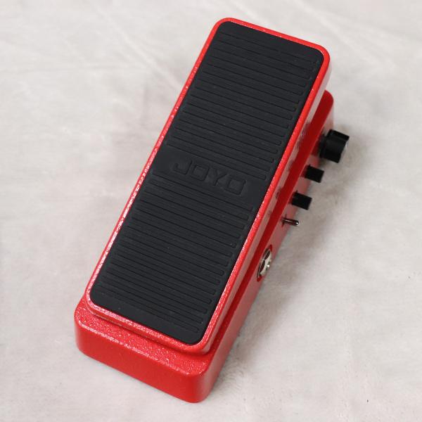 WAH-IIはワウペダルとヴォリュームコントロールの両方を備えた多機能ペダルです。WAH-IIは、クラシックシリーズをベースにさらに多機能で微調整が可能な機能を搭載したモデルです。【RANGE ノブ】6段階の切り替え可能な周波数域を選択でき...