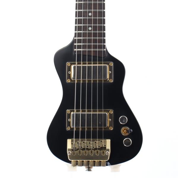 コンパクトなボディに本格的な演奏性を凝縮した、Lap Axe EXシリーズのトラベルエレキギター。マホガニー単板削り出しによるボディ&amp;ネック構造を採用し、剛性の高い設計によって小型ながら安定したサステインとクリアな鳴りを実現。スケー...