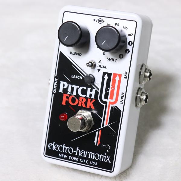 ±3オクターブまでのピッチシフトが可能なコンパクト・ペダルです。アップ/ダウン/同時再生モードを切り替えられ、ハーモニーも自由自在。ブレンドやエクスプレッションペダルで音量やグリッサンドもコントロール可能。電池駆動もOKでライブでもスタジオ...