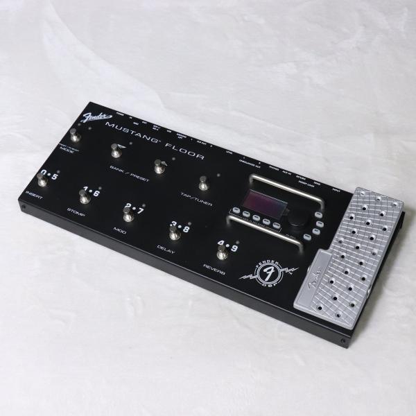 Fenderサウンドを、そのまま足元へ。Mustangシリーズのサウンドをフロアに凝縮したマルチエフェクター、Fender Mustang Floor。アンプモデリングにはTwin ReverbやBassman系をはじめとしたFenderら...