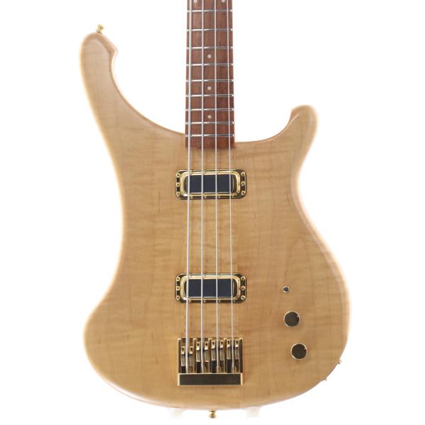 太く、滑らかに鳴る異端のリッケン。Rickenbacker 4004Cii Cheyenne IIは、従来の4003系とは一線を画すモダン志向の一本。ピックガードを排したシンプルな外観に、メイプルスルーネック構造とメイプル/ウォルナットのラ...