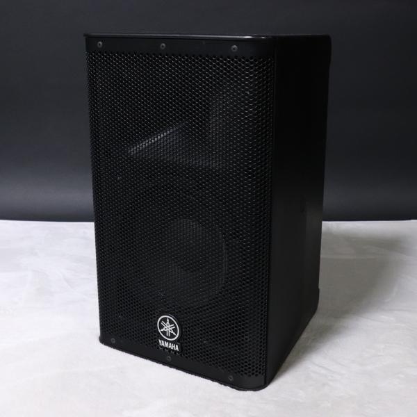 DXRシリーズ中、最もコンパクトなDXR8。最大1100W(ダイナミックパワー)の出力を持ち、高い分解能を保ちながら高出力を発揮します。DXS12サブウーファーを追加することで、コンパクトな高出力SRシステムを実現します。多少の傷や汚れ等の...