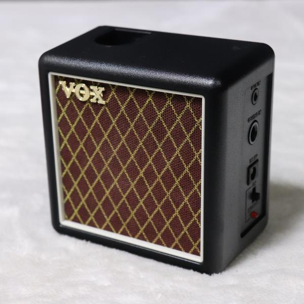 手元で楽しむ、コンパクトなVOXサウンドVOXのコンパクトなミニキャビネット、amPlug2 Cabinet (AP2-CAB) は、amPlug2と組み合わせて手軽に卓上スタックのようなセッティングを楽しめるアイテムです。ギターを直接挿し...