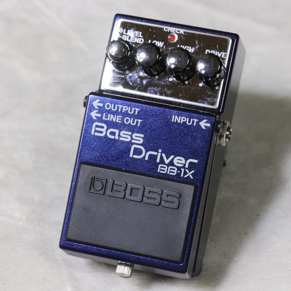 ベース・サウンドの艶や太さを余すところなく発揮プリアンプのようにベースの基本となる音色作りを行うためのペダル。ベースやアンプ本体のサウンド ・ キャラクター、演奏者の個性を最大限に引き出してくれます。ワイドレンジでありながら音の芯をしっかり...
