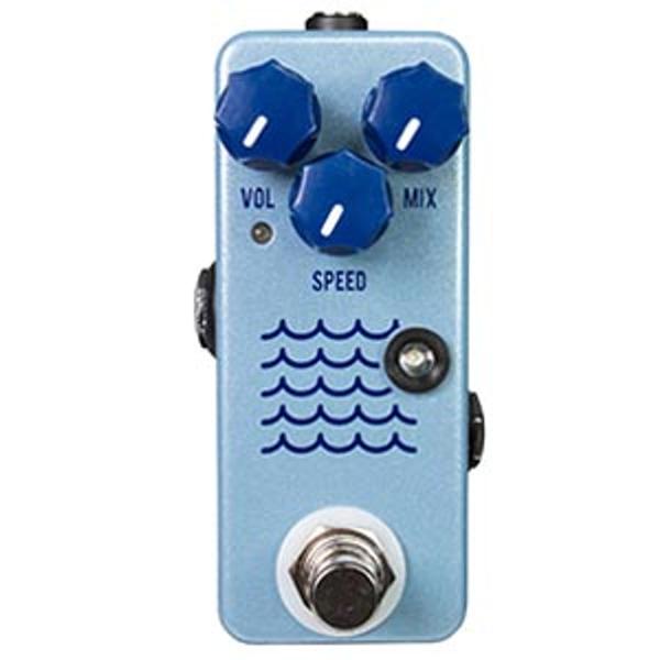 ヴィンテージのFenderブラックフェイスやVoxの、水のように揺らめくトレモロサウンドを体感したことがありますか？まるで100万ドルのヨットでセーリングしているような感覚を得られるトーンです。Tidewater Tremoloでは、ヴィン...