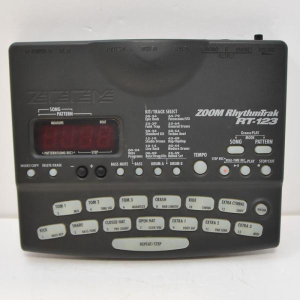 ZOOM RT-123 / RhythmTrak  が中古で入荷しました！■ 297種のプリセットパターンと99ユーザーパターンを備えた幅広いジャンル対応力■ 80種のドラムキットと25種のベースプログラムによるリアル志向のリズム音源設計使...
