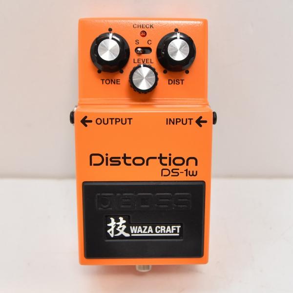 BOSS DS-1W WAZA CRAFT Distortion が中古で入荷しました！■ 技クラフト仕様により、オリジナルモデルをベースとした高解像度ディストーションサウンドの実現■ 標準モードに加え、音の厚みとレンジを拡張したカスタムモ...