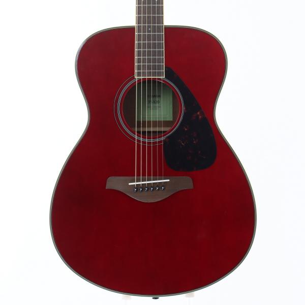 YAMAHAの定番入門機！エントリーモデルとして長らくラインナップされているロングセラーシリーズ。こちらはサイド＆バックがマホガニー仕様のモデル、ふくよかな鳴りが特徴です。ボディサイズはFGより一回り程小さく、取り回しにも長けております。こ...