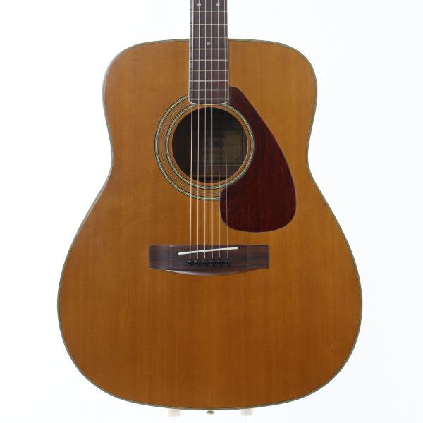 先細りV字ヘッド、音叉マークのグリーンラベル、1972-74年にかけて製造されていたFG-360。トラスロッドに余裕はございますが、ネックに波打ち症状が出ており、フレットがかなり低くなっております。現状音づまりはございませんが、弦高が高めに...