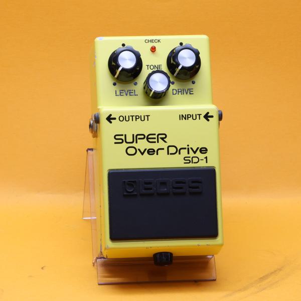 非対称クリッピングによる中域の粘りと甘い歪みが特徴の定番オーバードライブ 「SD-1 Super Over Drive Taiwan」原音の倍音構成を保ち歪んでくれるのでギターの持ち味を最大限に引き出したドライブサウンドが得られます。スムー...