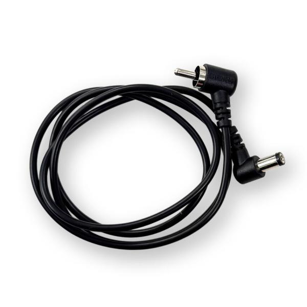 Type1のFlex Cableは黒色で、センターマイナスの5.5/2.1mm DCプラグを備えています。これは最も一般的なタイプで、BOSS規格とも呼ばれています。ほとんどの用途に対応するため、L字型プラグと10mmバレルを備えたこのフレ...