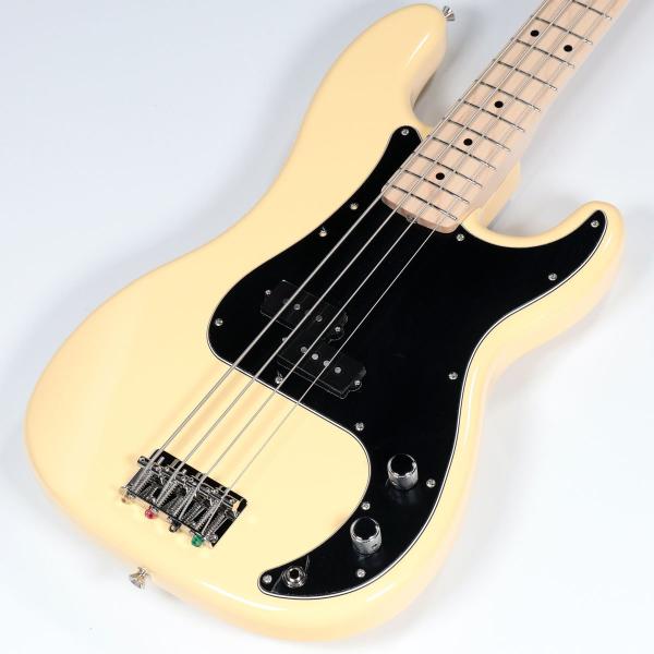 現行の日本製70s Precision Bassは真っ白なArctic Whiteカラーのみですが、退色しややクリーム色がかった白を再現したVintage White（ヴィンテージホワイト）が限定で登場！3Ply黒ピックガードとのマッチング...