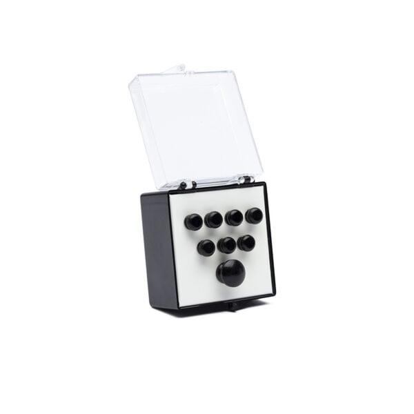 ◎ブリッジピンの中でも圧倒的な人気を誇る、「Martin」のブリッジピン！7つのブリッジ ピンとエンドピンのセットです。このブリッジピンとエンドピンは、ギターの弦をしっかりとホールドしながらも、トーンに影響を与えることはありません。■画像は...