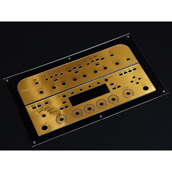 長期在庫品の為、アウトレット特価！以下メーカー説明書抜粋。■付属品内容・カスタムプレート（A1050）・・・上下各1枚（合計2枚）・文字入り正面アクリル・・・上下各1枚（合計2枚）・説明書（本書）・・・1枚■製品内容・A1050 純アルミ（...