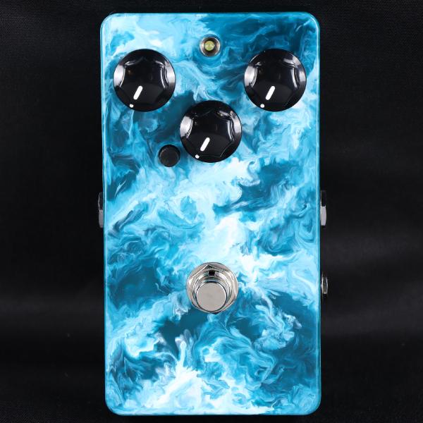 Maestoso (aka MAT)は、2012年にリリースされたLeqtiqueブランドとしては2作目の作品で、2018年のMaestoso VPTPや、L'ブランドからリリースのL'MATなどいくつかのバリエーションがございます。MAT...