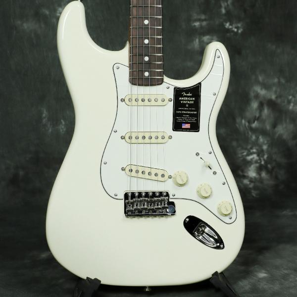 American Vintage IIは、音楽の歴史を変えた革新的なエレクトリックギターとベースを、極めて正確に再現したシリーズです。当時の仕様を忠実に反映したボディシェイプ、ネック、ハードウェア構成、プレミアムなフィニッシュ、そして年代別...