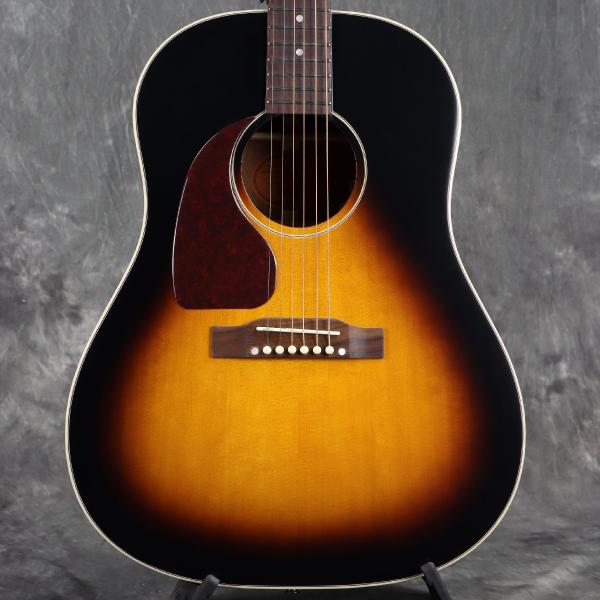 オール単板ボディのEpiphone J-45スタンダード！Epiphone Inspired by Gibson J-45 Standardは、この伝統をさらに高い次元へと昇華させるべくブラッシュアップされたモデルです。広いダイナミックレン...