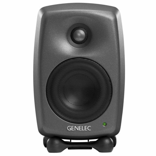 Genelecならではの精度と信頼性Genelec 8020Dはコンパクト・サイズながら極めて野心的な製品です。2017年に発表された8020Dは、先行モデルに比べて、SPLは4 dB上昇し、消費電力はさらに低下しています。できるだけ多様な...