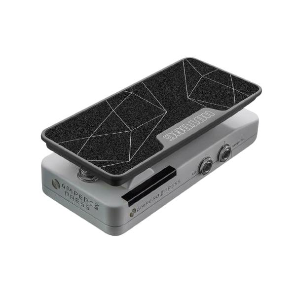 Ampero II Pressは、従来の外部エクスプレッションペダルのようにエフェクターのパラメーターのみをコントロールするだけではありません。特殊なフットスイッチを備えており、エフェクターの設定や機能までも変更できるため、足元でより多彩な...