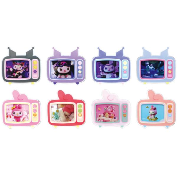 ■サイズ・仕様■◆サイズ：約H48×W50×D3mm◆素材：アクリル◆セット内容：シークレットレイヤーTVマグネット■当商品について■＊在庫状況により入荷待ち・欠品になる場合がございます。予めご了承下さいますようお願いいたします。