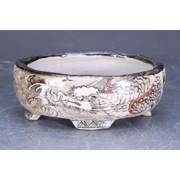 サイズ：横幅約11.0cm×奥行約9.0cm×高さ約4.0cm（多少の誤差が生じる場合があります。ご了承ください。）※嵐山鉢特有の窯ヒビがある場合がございます。　 写真をご確認の上ご購入お願い申し上げます。※商品画像については、モニターによ...