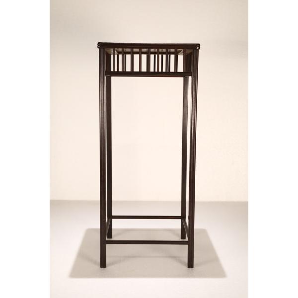 ★盆栽 花台 飾台などに・サイズ(cm)：18.3x 18.3x 42.0・材質：木製※天面にキズがございます。画像をよくご確認の上、ご購入くださいませ。※商品画像については、モニターによって色味が若干異なります事ご了承ください。【商品につ...