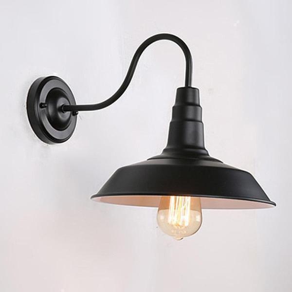 カラー：ブラック+ホワイトサイズ：幅26cm×高さ28cm材質：金属電球：LED、白熱球、エジソンランプ口金：E26（電球は別売オプション品です）別売オプション電球の仕様：6ワット数適用範囲：書斎、寝室、レストラン、リビング、廊下、ダイニン...