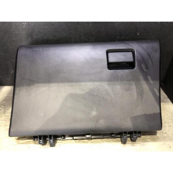 **** 商品説明を必ずご確認ください ****部品管理番号：170200000070210メーカー純正品番：55550-52230-C0部品名：グローブBOX部品区分：リサイクル品車名：プロボックス車両タイプ名：ボンネットバン通称型式：N...