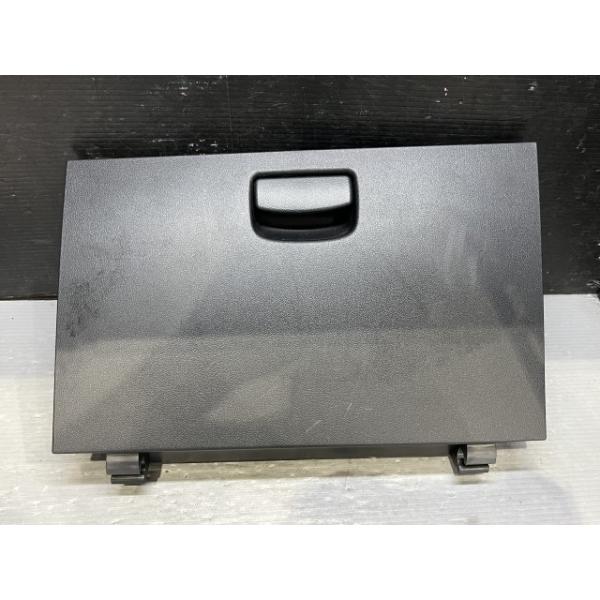 **** 商品説明を必ずご確認ください ****部品管理番号：174170000070210メーカー純正品番：55550-B2221-B0部品名：グローブBOXメーカー代替品番：55550-B2221-B1部品区分：リサイクル品車名：タント...