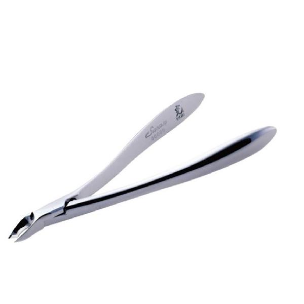 光キューティクルニッパー Swan 4mm刃先からグリップへのしなやかな曲線は、白鳥がかもしだす優雅さを彷彿とさせるフォルムです。さらに最高の研磨技術による切れ味は手に伝わる感覚が絶妙な逸品です。刃先:4mm直径:115mm