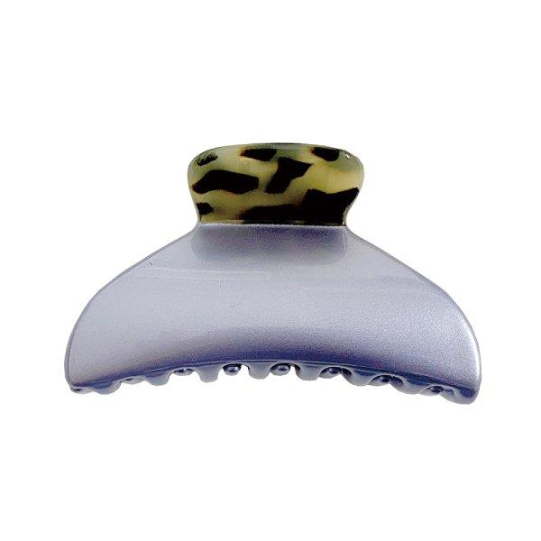 Hel france ヘアクリップ medium BLU HF210143落ちにくい滑りにくい機能性ヘアクリップ。・シリコン密着型設計内側に設置されたシリコンが髪に密着。滑り止めの役割を果たします。・洗練されたデザインHel france（...